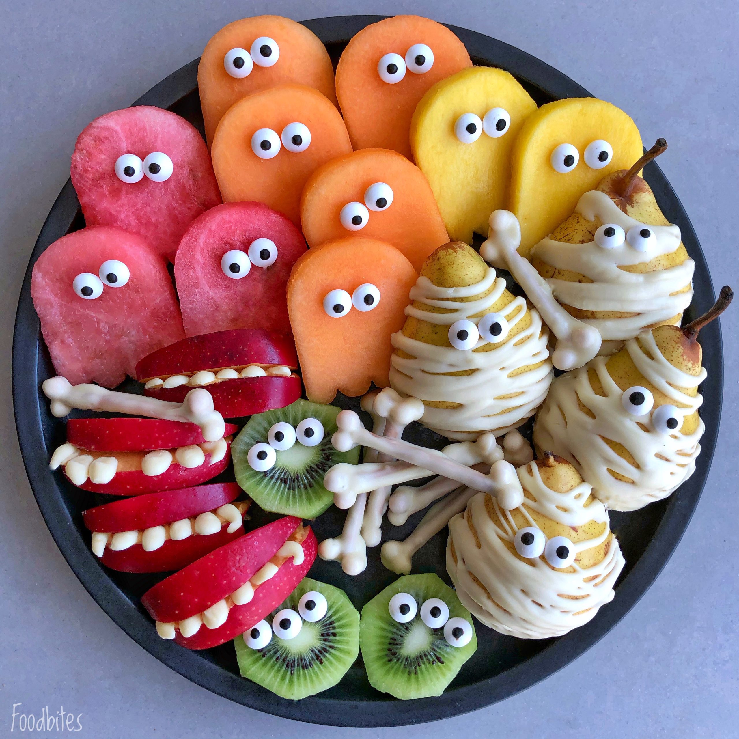 Halloween Fruit Snacks (With Melon, Apply, Kiwi, and Pear)