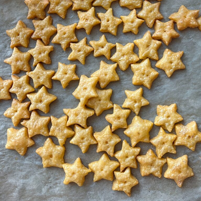 Cheddar Crackers (Crunchy and Fun Star-Shaped Bites)